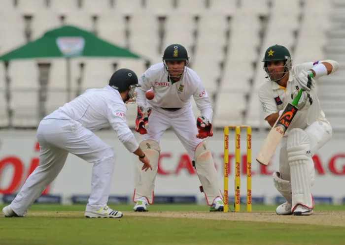 Whatmore praises defiant Pakistan