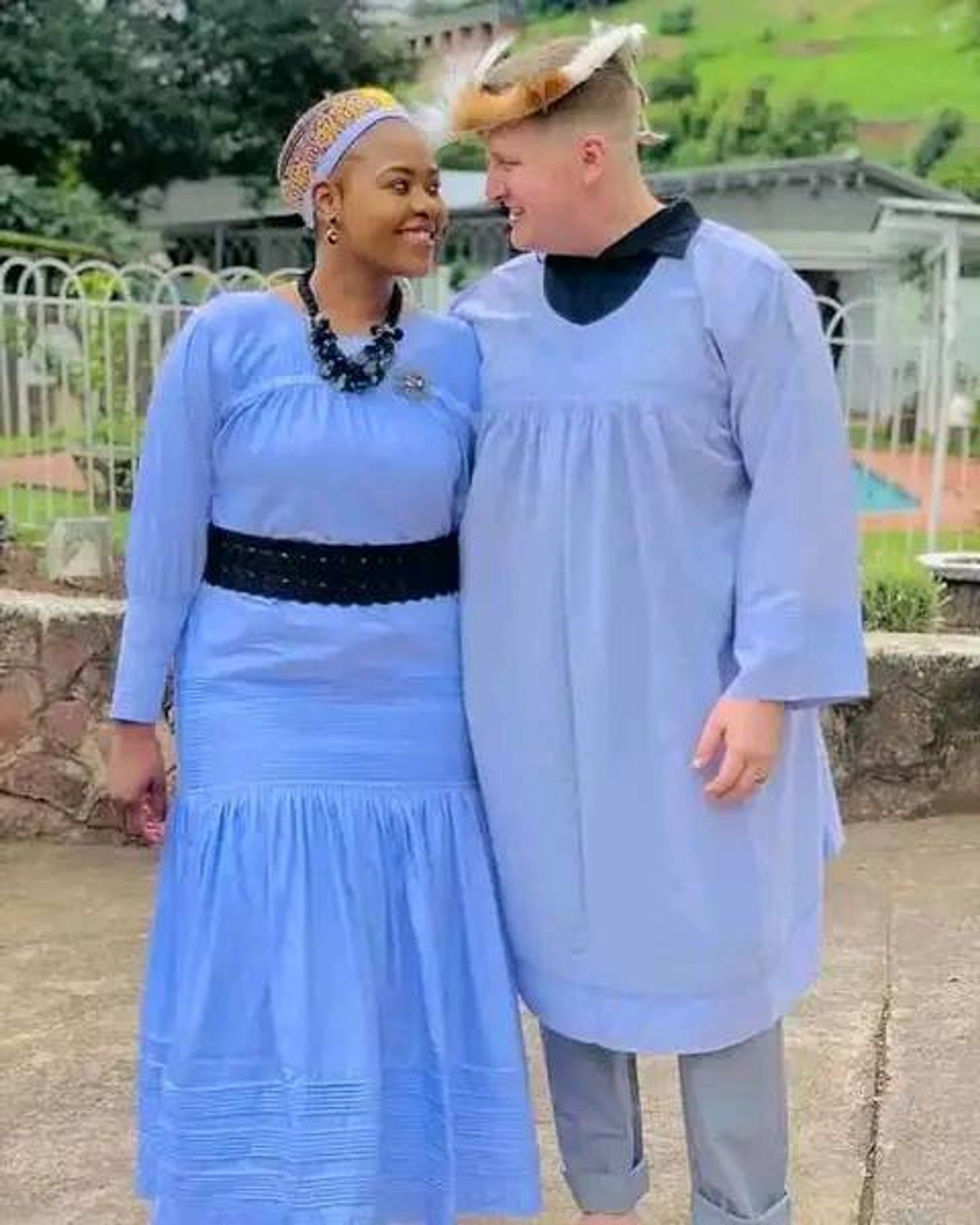 AmaNazaretha achitha eyokushada nezinhlanga ezehlukene