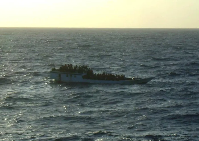 SL detains 43 on boat bound for Oz