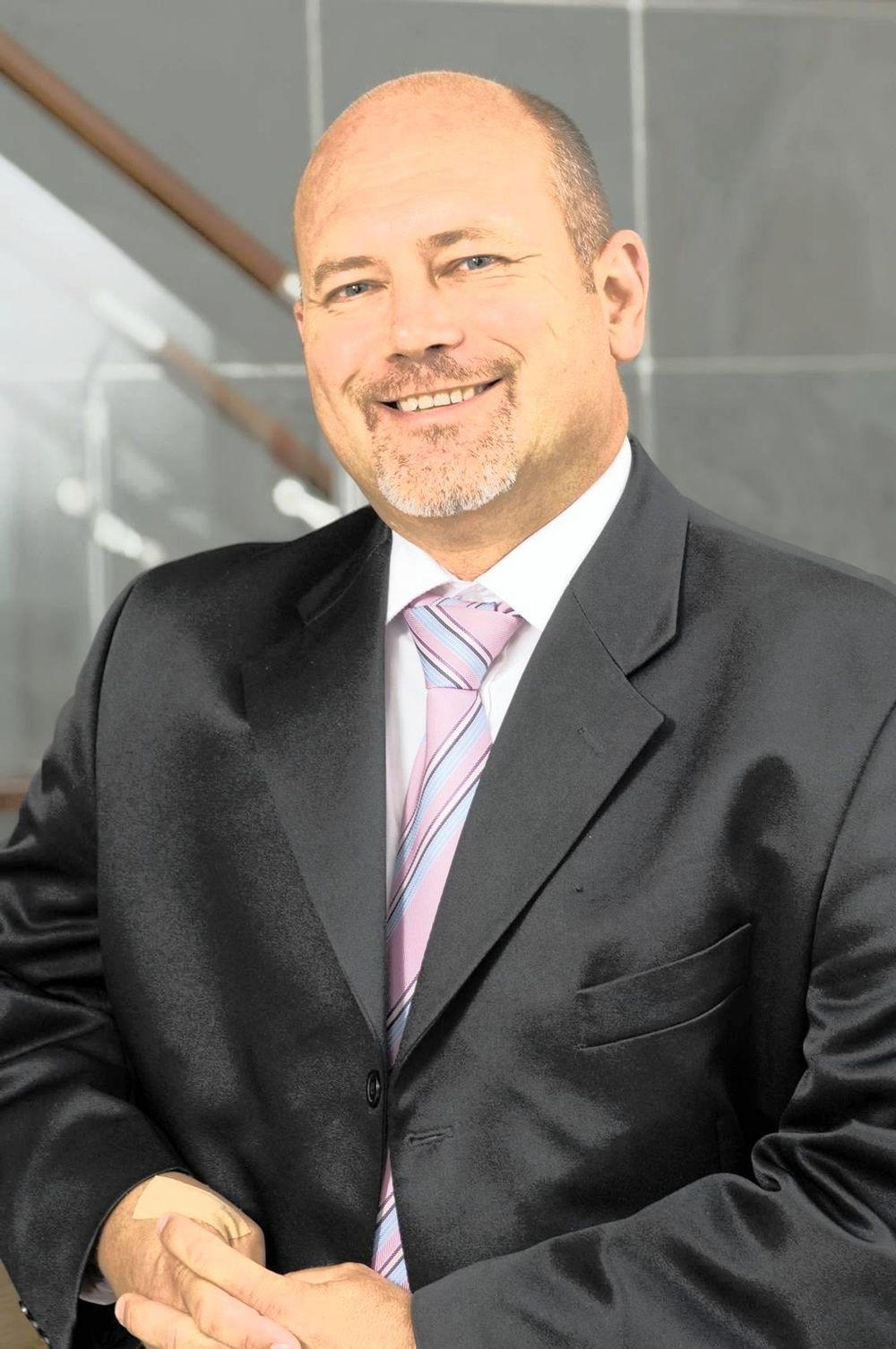 ‘Public-sector wage freeze won’t stave off downgrade’