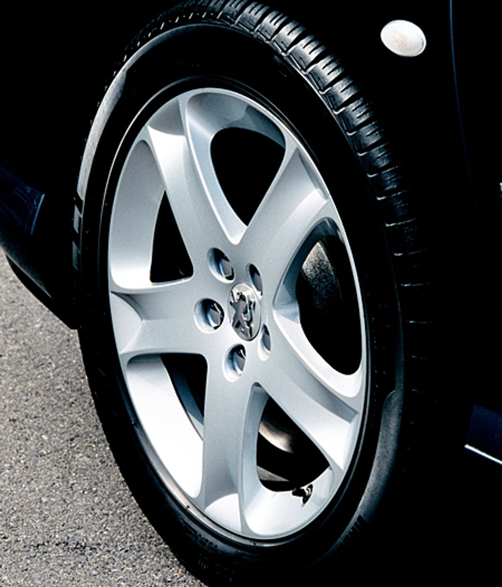 Tiger Wheel & Tyre opens fifth Zim store