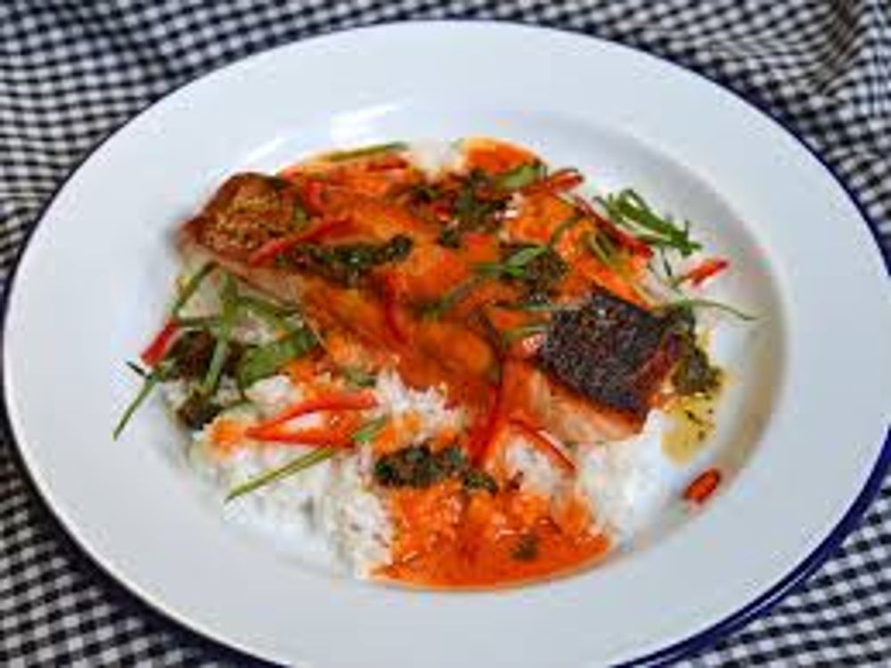 How to make red salmon curry