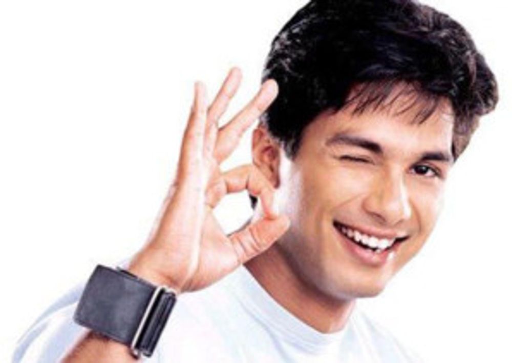 Sizzling Shahid to host awards