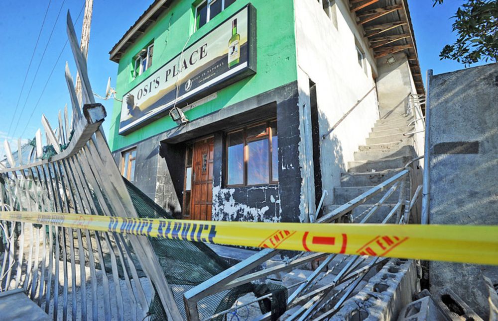 Stampede: tavern owner has emotional breakdown