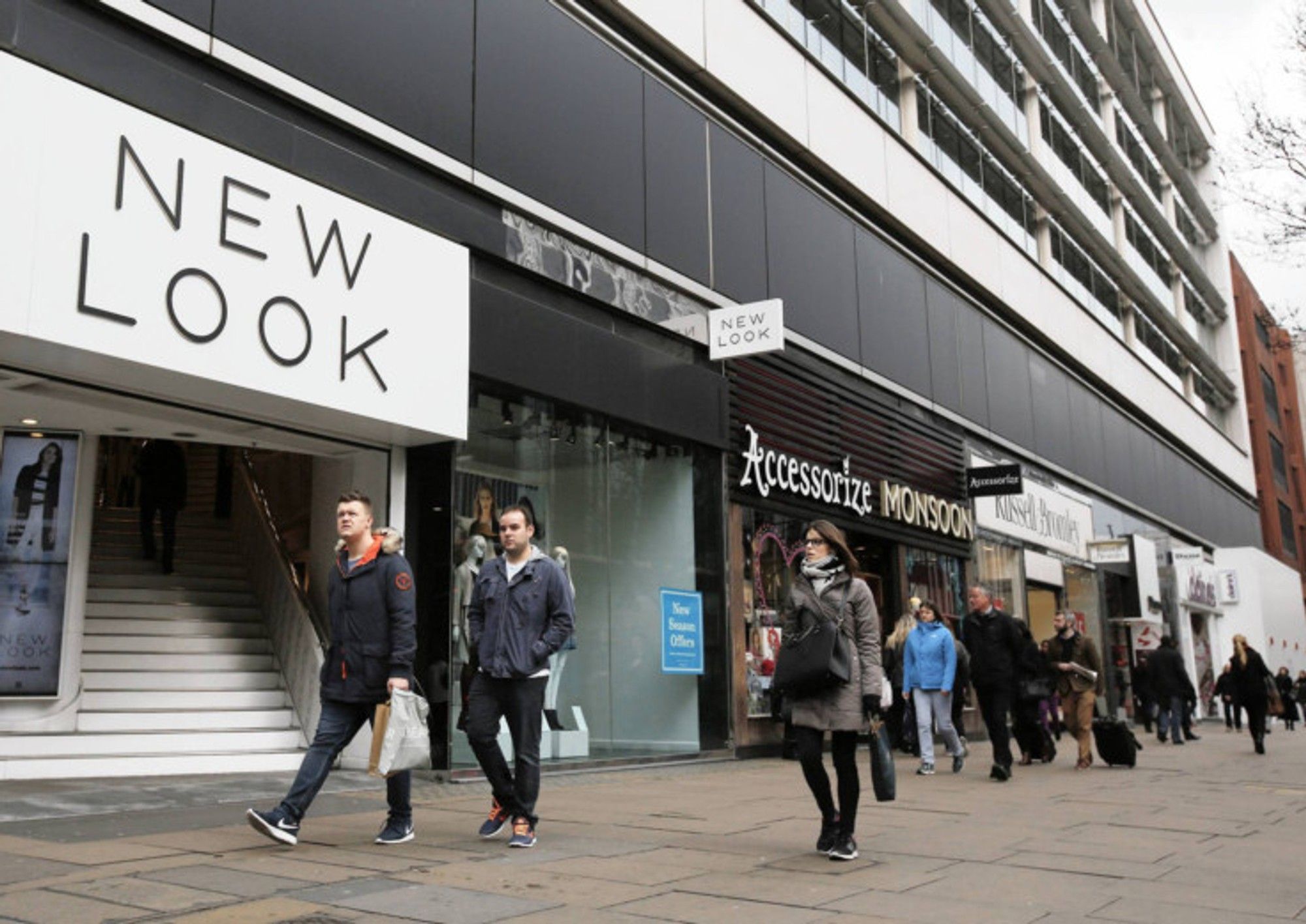 Brait plans exit from New Look amid UK fashion struggles