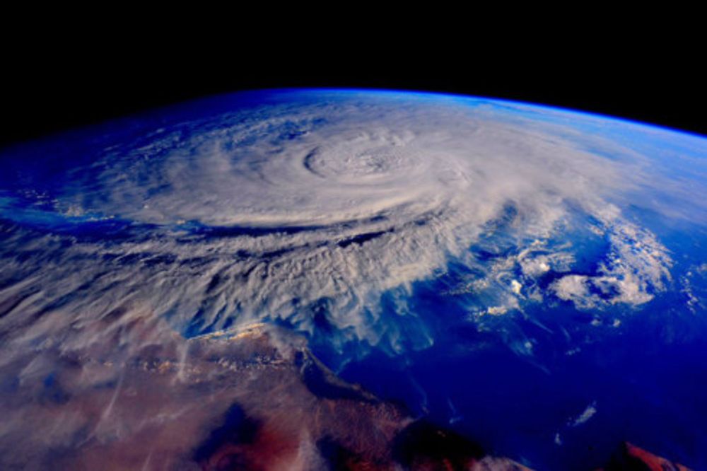Cyclone hits Yemeni island