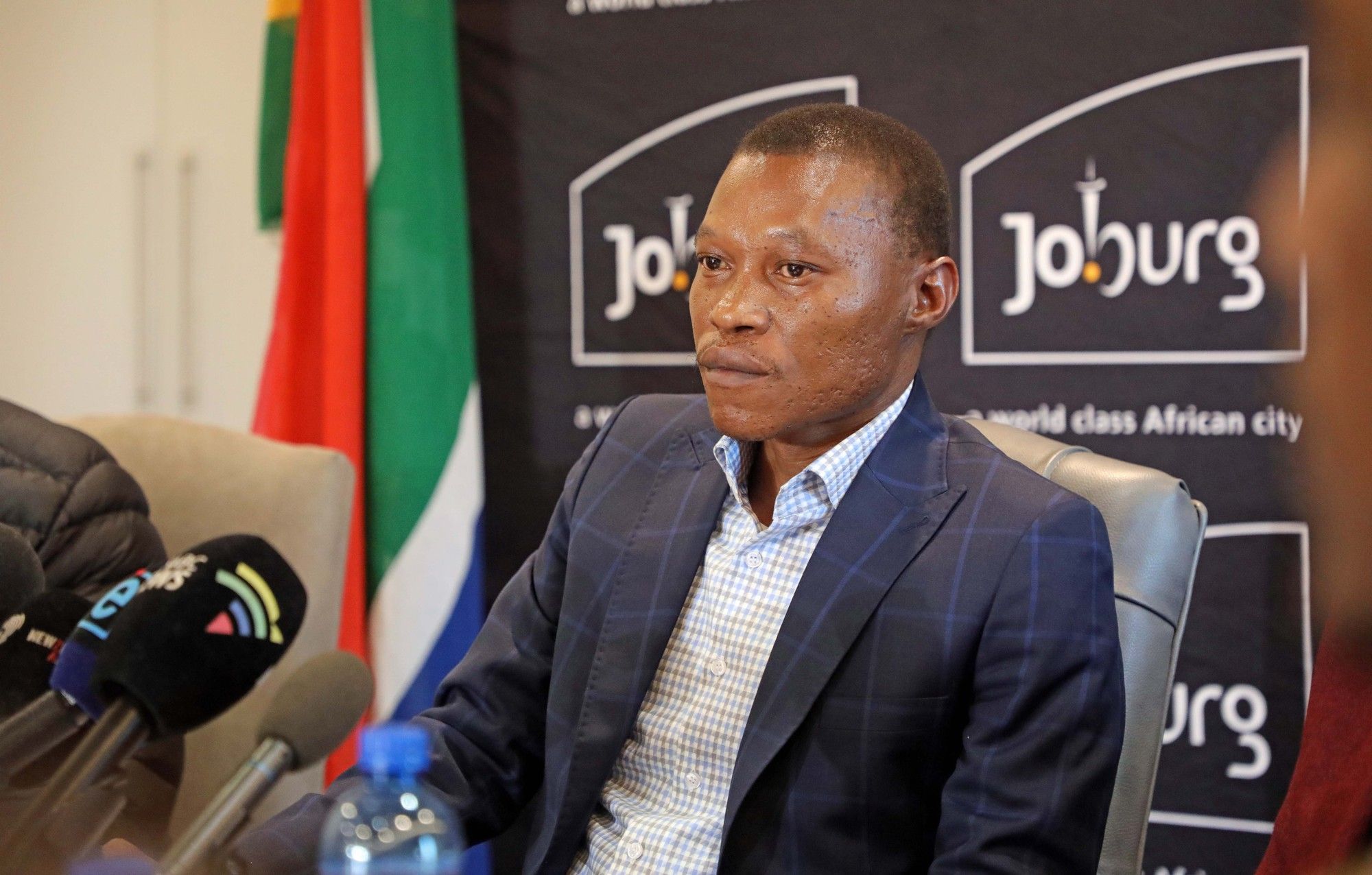 Joburg mayor to meet corruption-accused former mayor Gwamanda