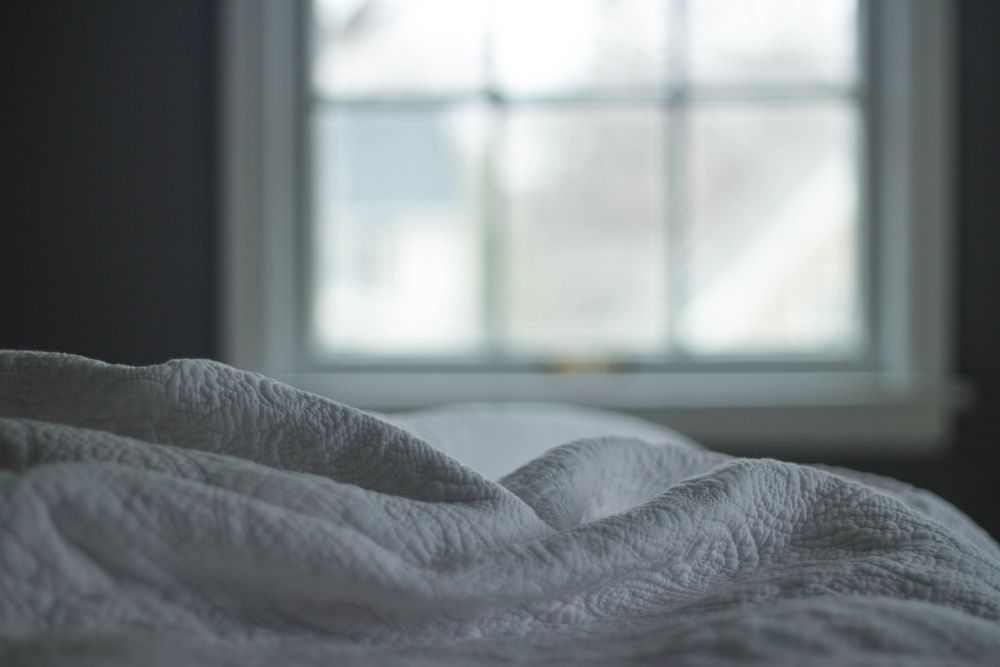 Man breaks into woman's bedroom, asks to stay night