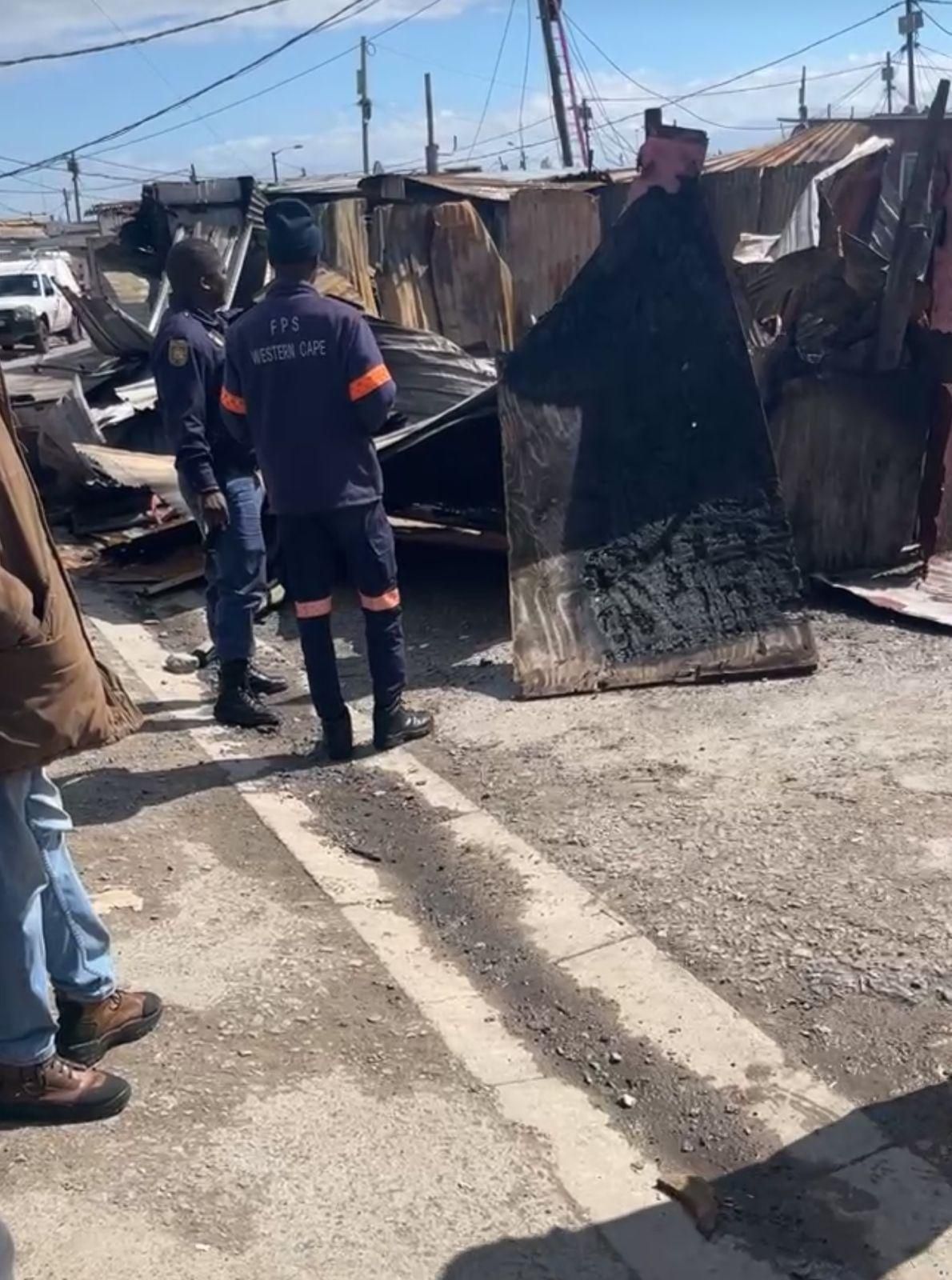 Three dead in fire in Philippi