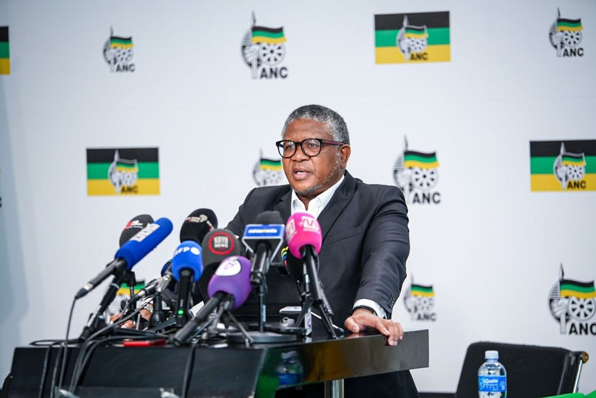 UZuma ukuphonsela inselelo ukuxoshwa kwakhe kwi-ANC