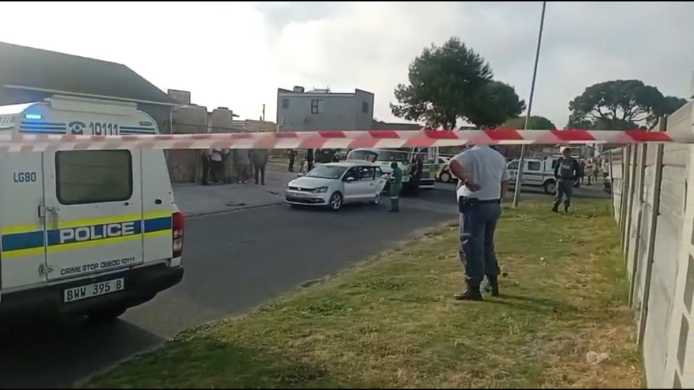 Three shot dead in Montclair car as police investigate gang-related ...