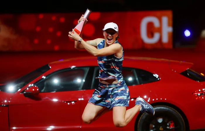 Relentless Iga Swiatek adds Stuttgart WTA title to bulging 2022 collection