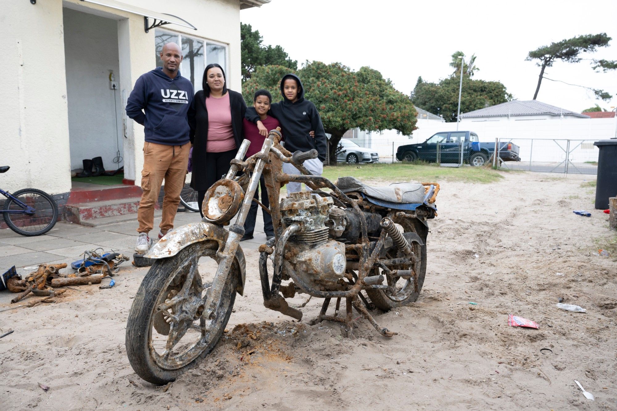 I dig this bike!: Pa stoked after finding buried bike in yard