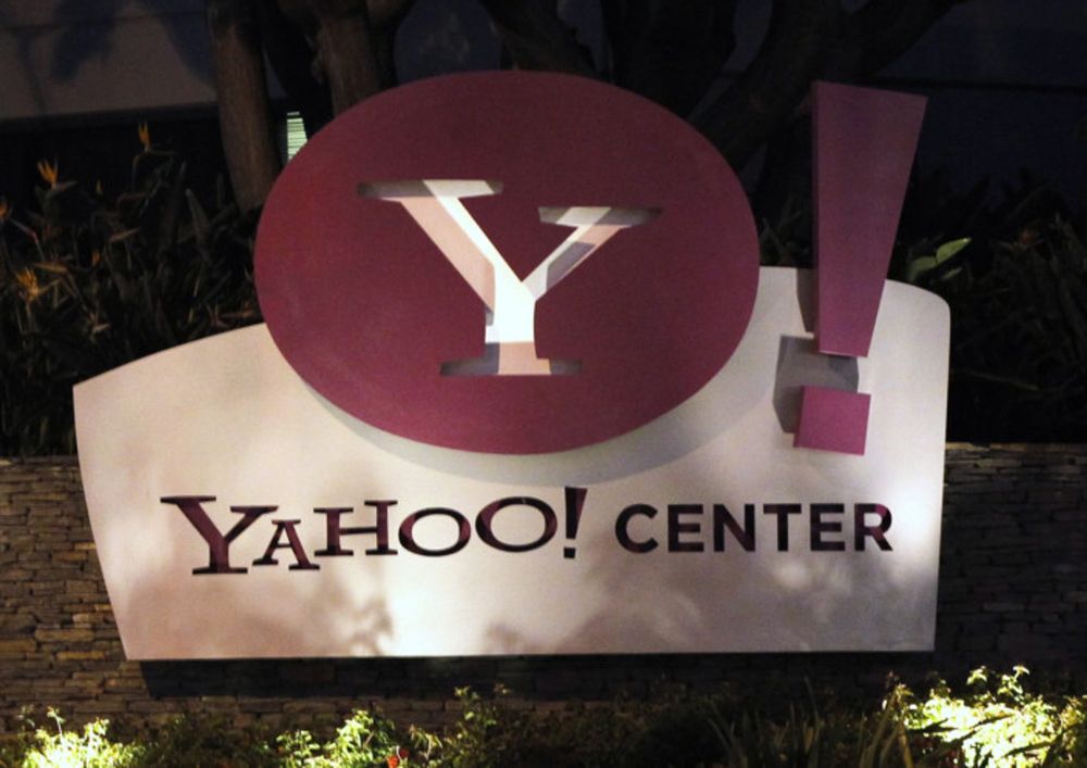 Yahoo names PayPal exec as its CEO