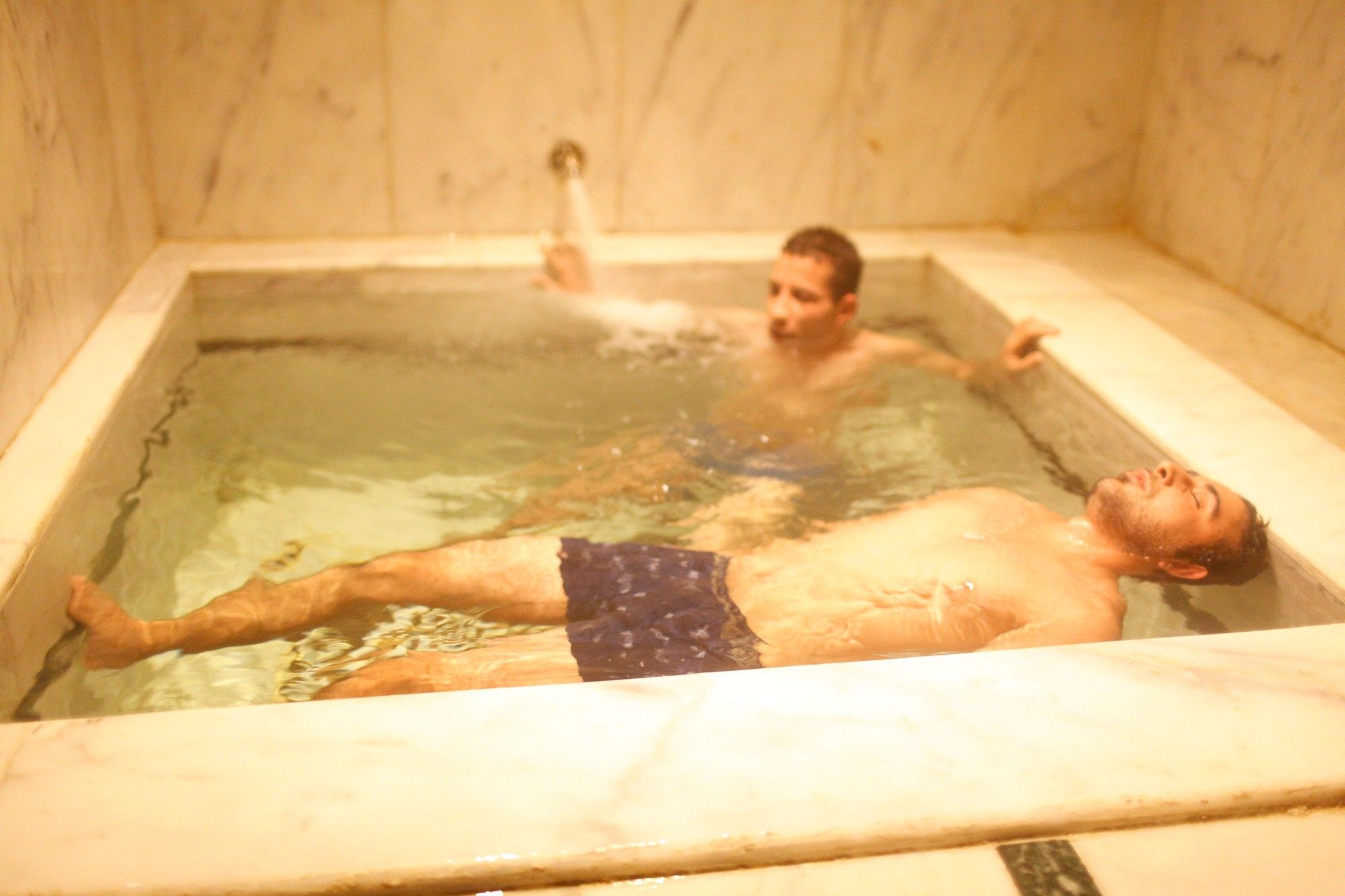 Ayanuka amankwahla amadoda, wagezeni!