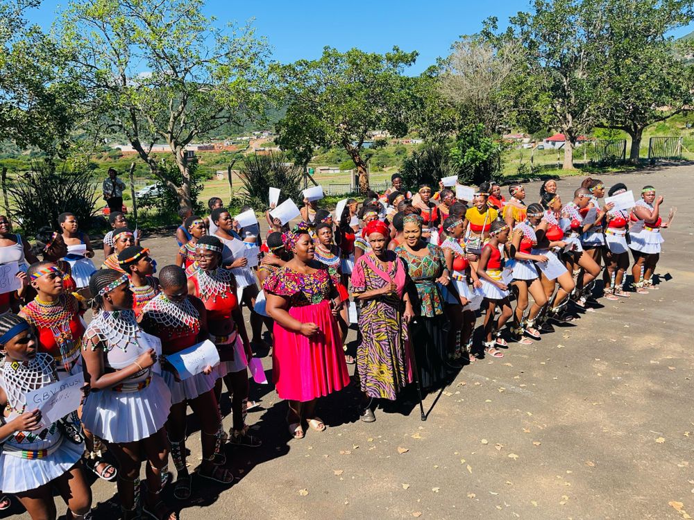 Amatshitshi abhikishele ukuhlukunyezwa kwabesifazane nezingane