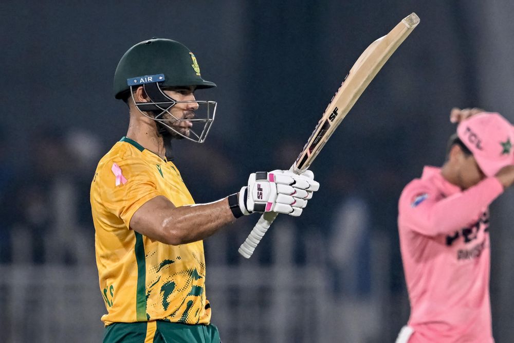 Hendricks half-century, Bosch spell inspire Proteas to dominant T20 win ...