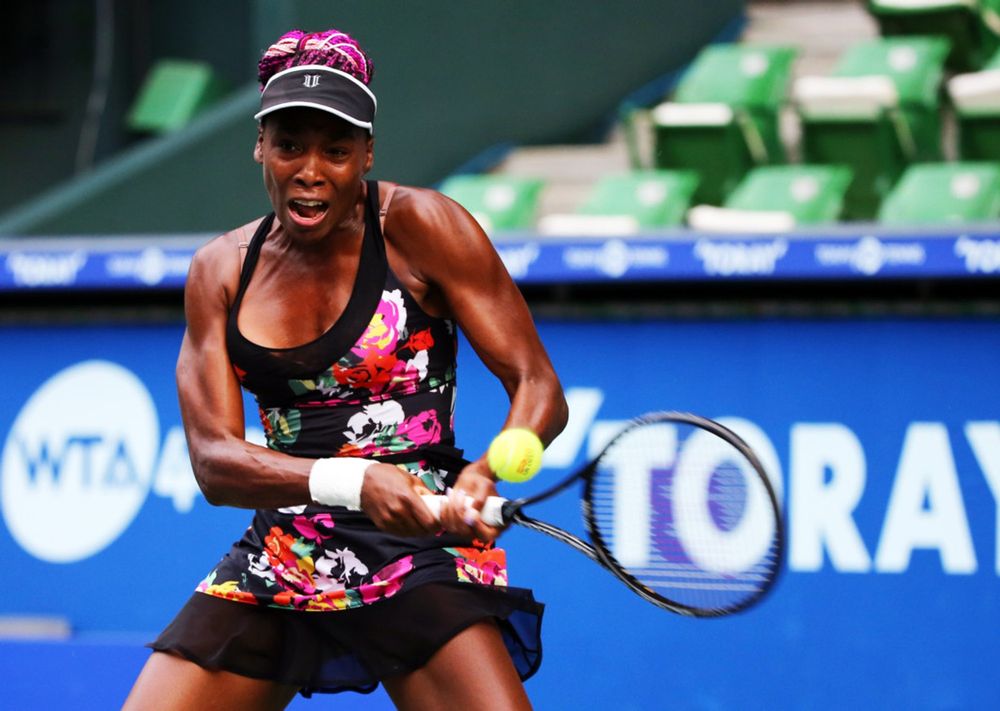 Venus reaches second round in Tokyo
