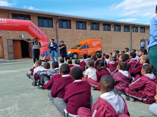 Octotel brings joy to the children of Scottsdene schools