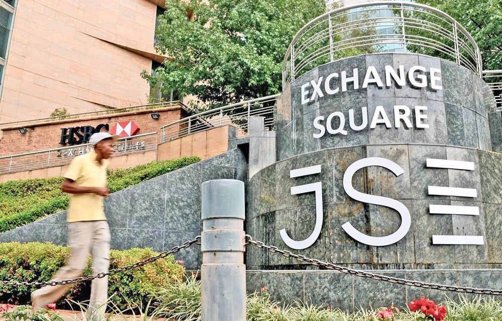 Markets in the red as SA’s growth prospects shrink further