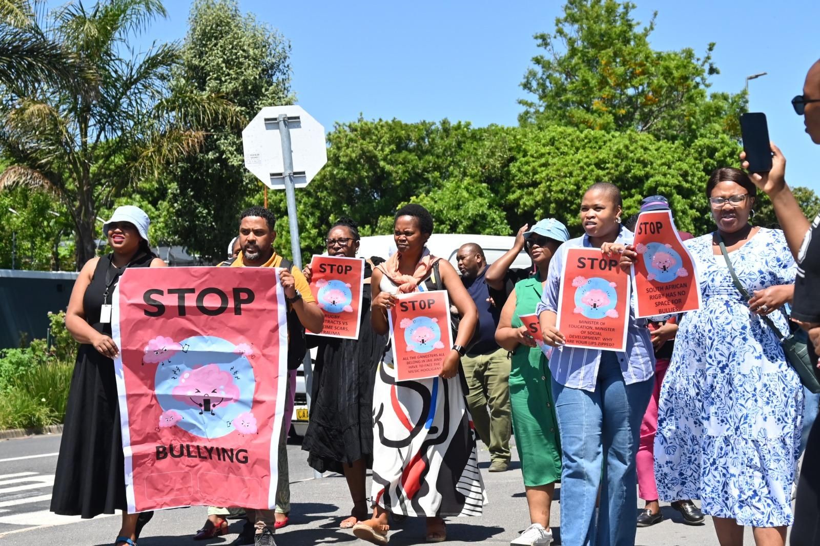 ‘The school did nothing’: Parents slam Milnerton High over viral ...