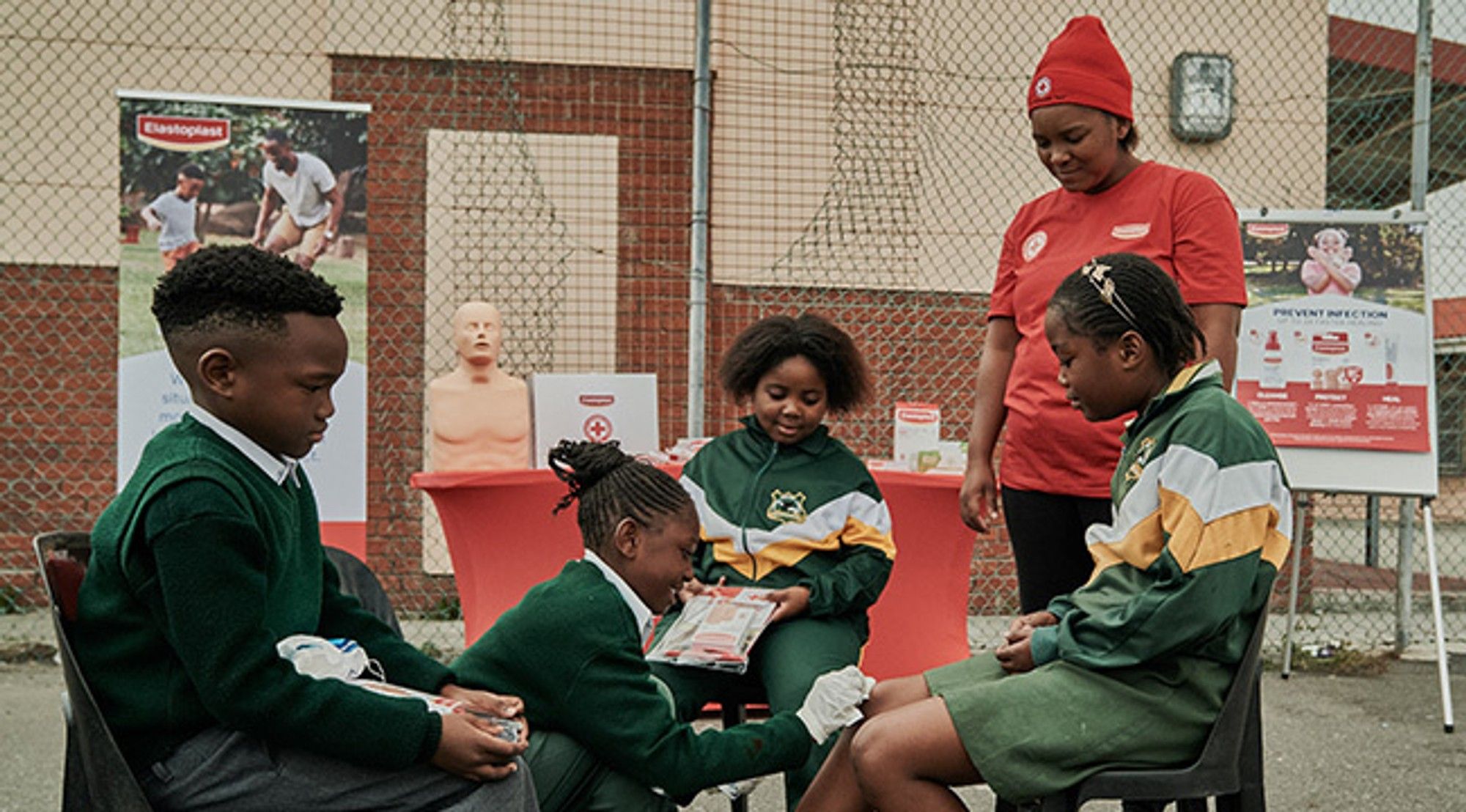 Elastoplast and Red Cross: First Aid Training for Primary School Children