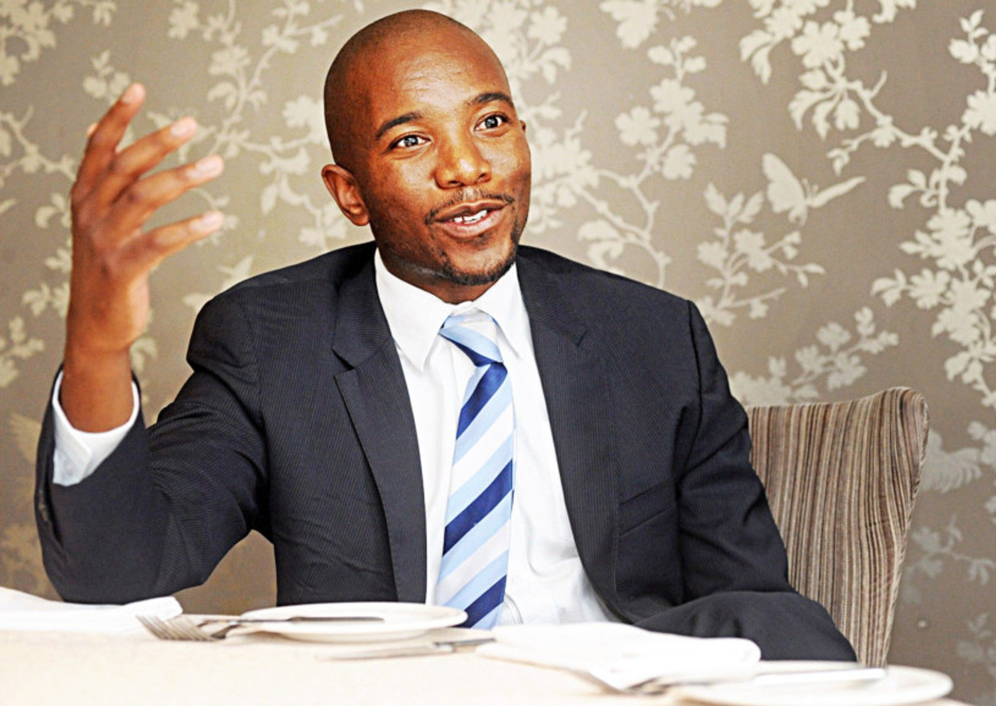 Maimane to stand for parliamentary leader