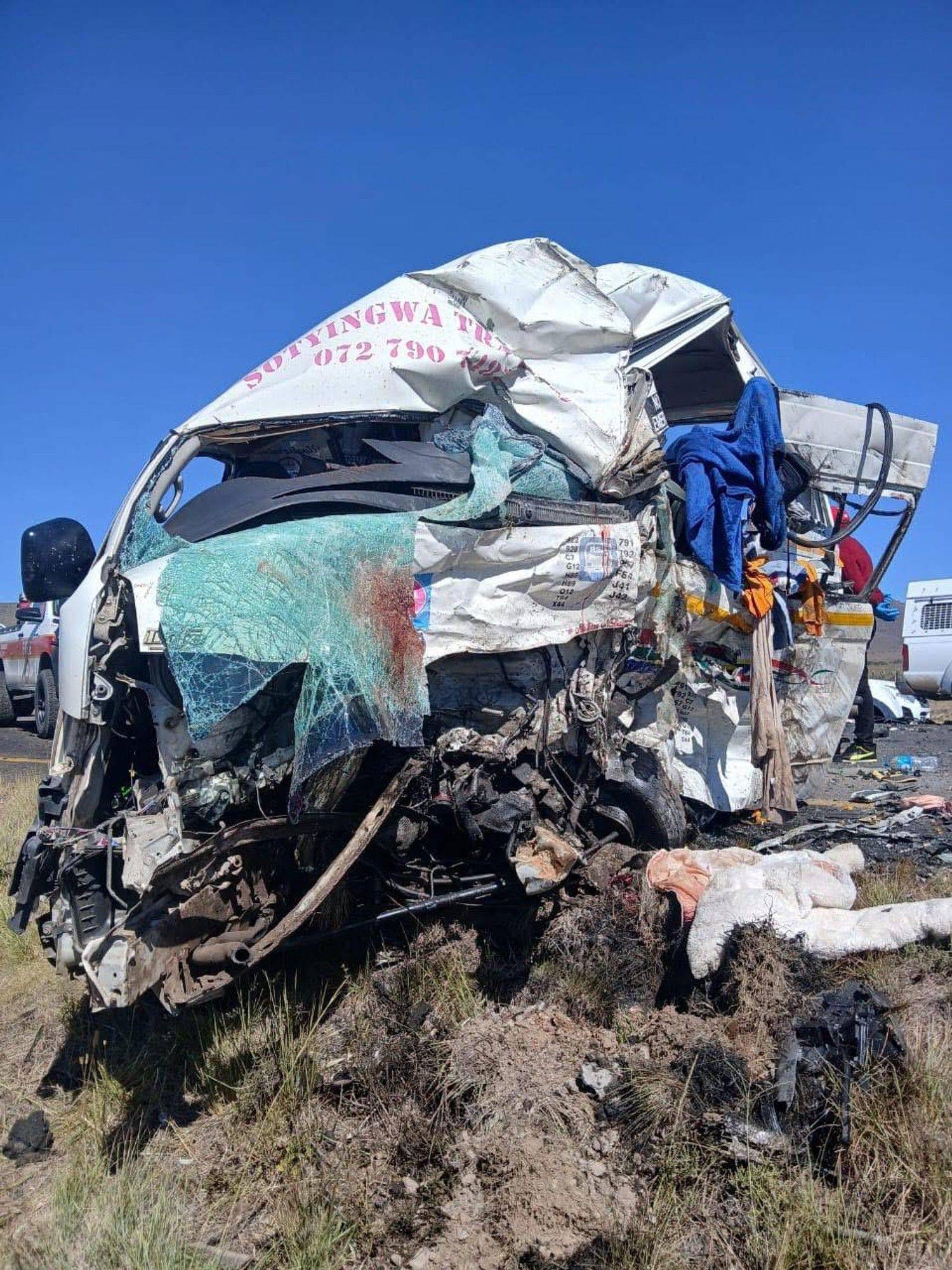 15 die in horror crash on the N9 just outside Graaff-Reinet