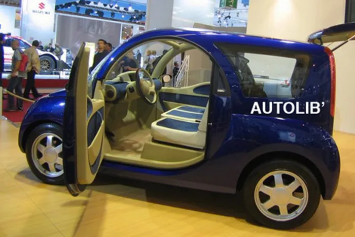 Paris 'going green' with 4000 battery cars