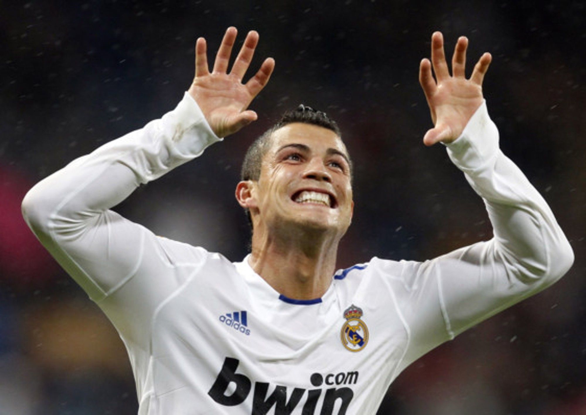 Real will reject City offer for Ronaldo