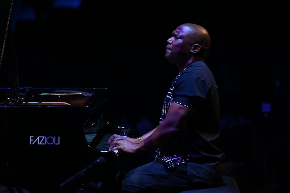 Sibusiso 'Mash' Mashiloane electrifies the Cape Town International Jazz ...