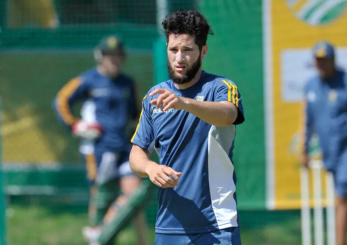 Cobras give injured Parnell more time
