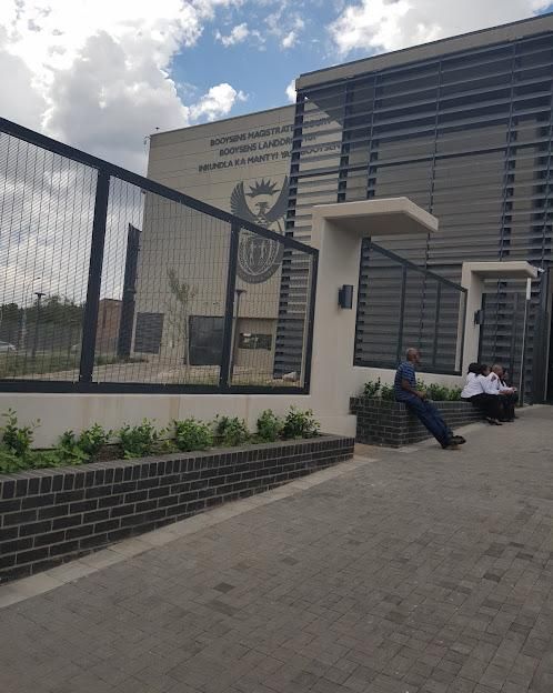 Shooting outside Booysens Magistrate’s Court raises safety alarms