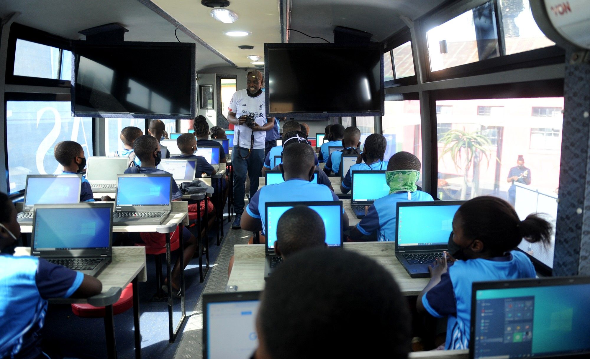 How do we build an engaging online education for all South African ...