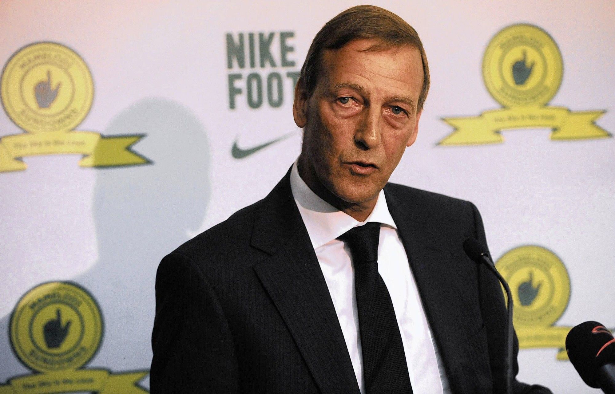 Ajax and Barcelona legend, former Sundowns coach Johan Neeskens dies ...