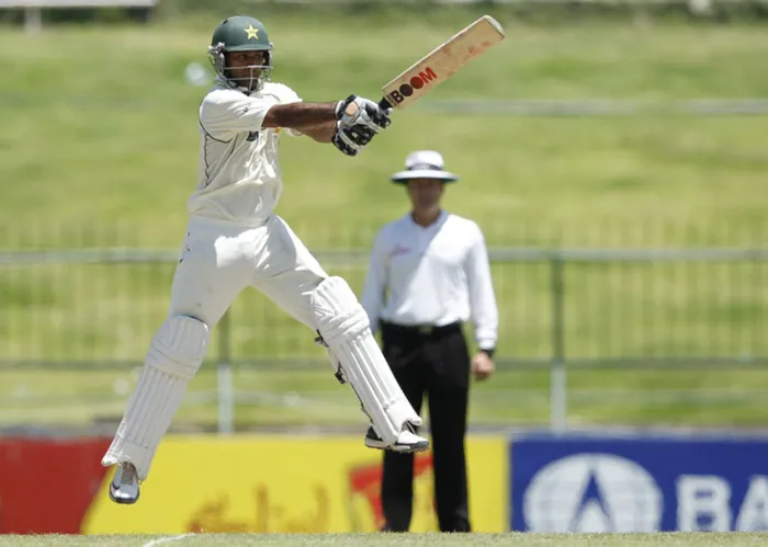 Hafeez, Ali stand firm against SL