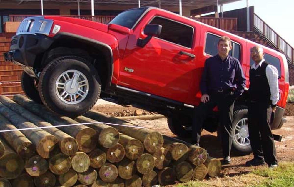 GM spends R1m on 'extreme' track for Hummer