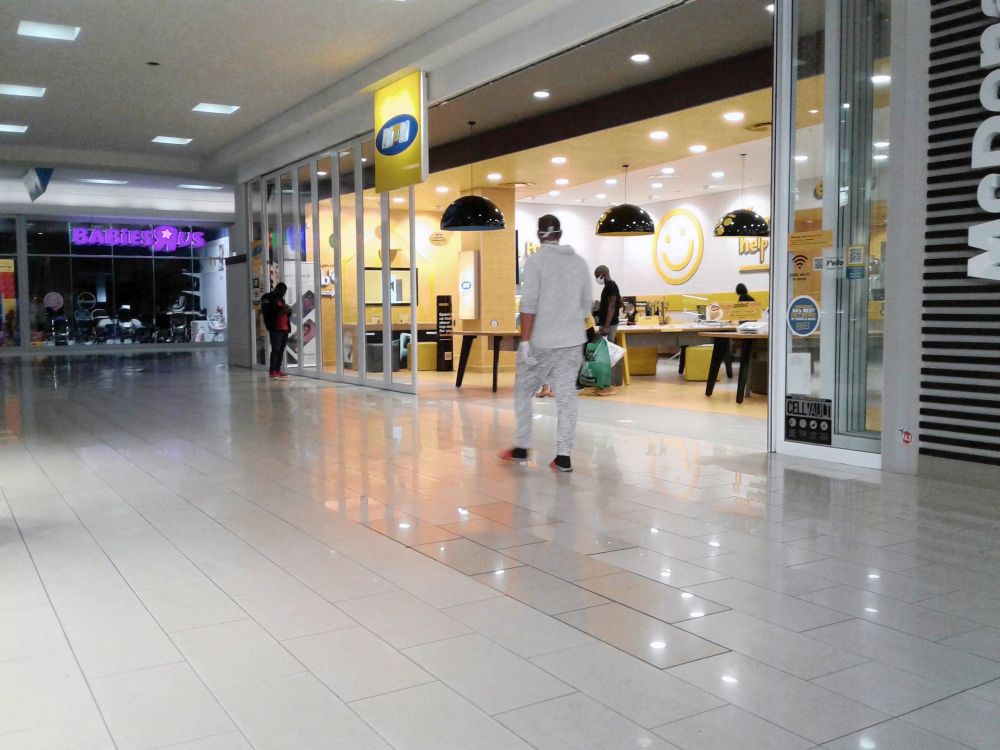 Business activity falls to record low
