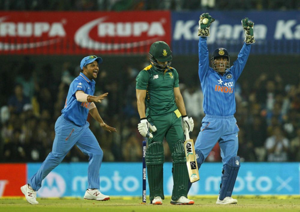 Dhoni inspires India to win