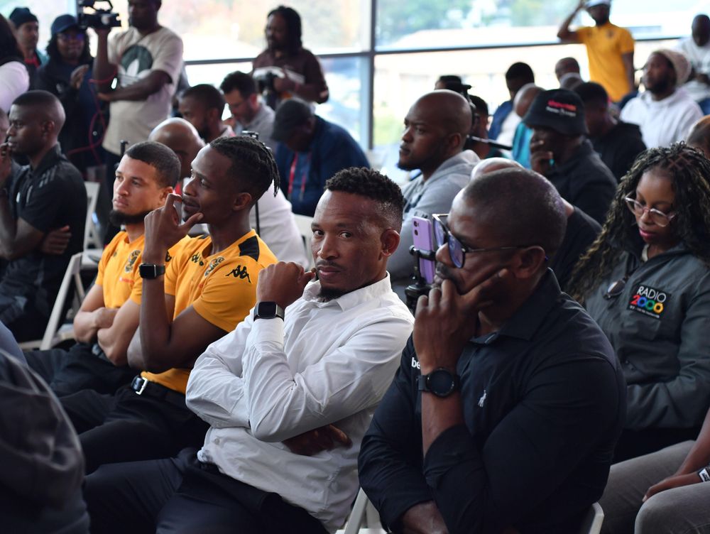 Majoro hails Kaizer Chiefs’ strong start as a boost for South African ...