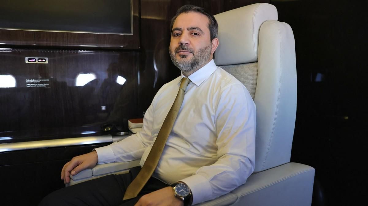 Syria announces March 1 transition to new government, says minister