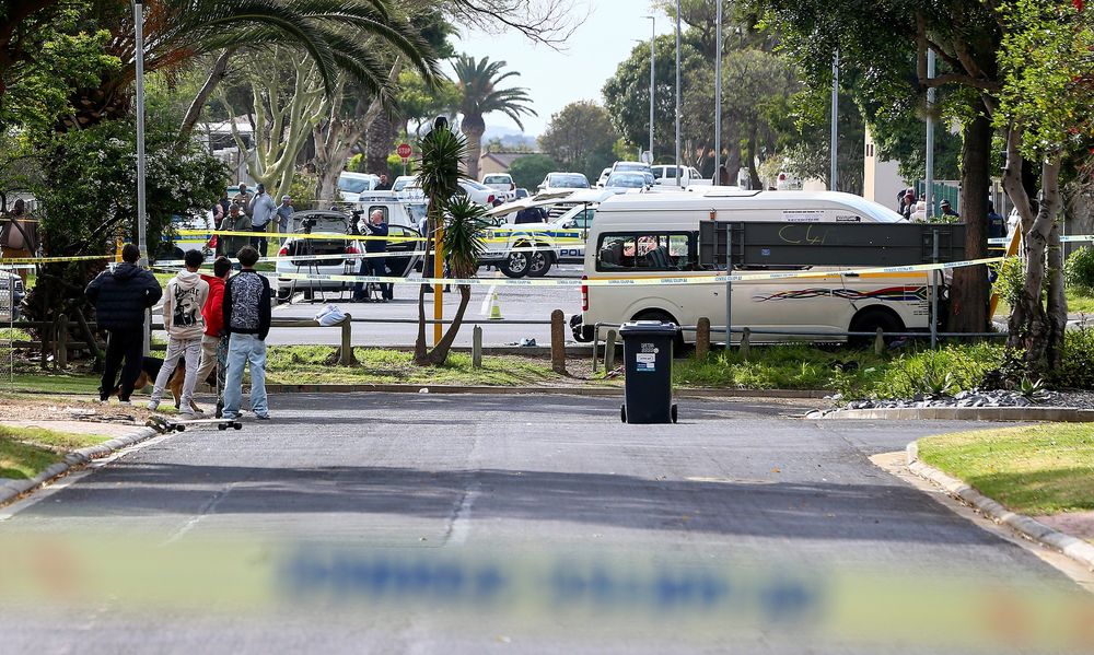 Bothasig shoot-out leaves three ‘extortionists’ dead, four suspects injured