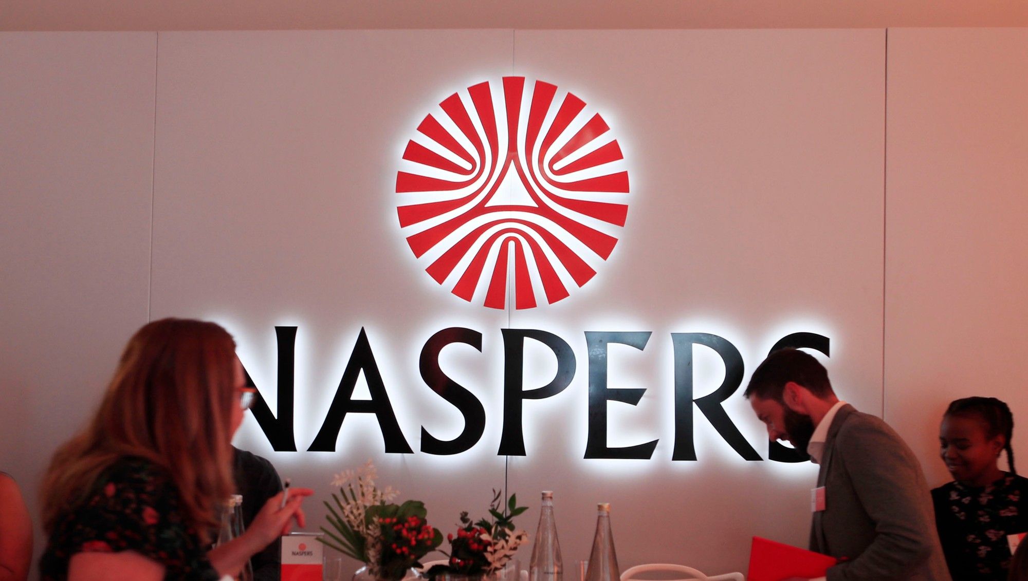 Bloodbath on the JSE - Naspers lost R225 billion due to US blacklisting ...