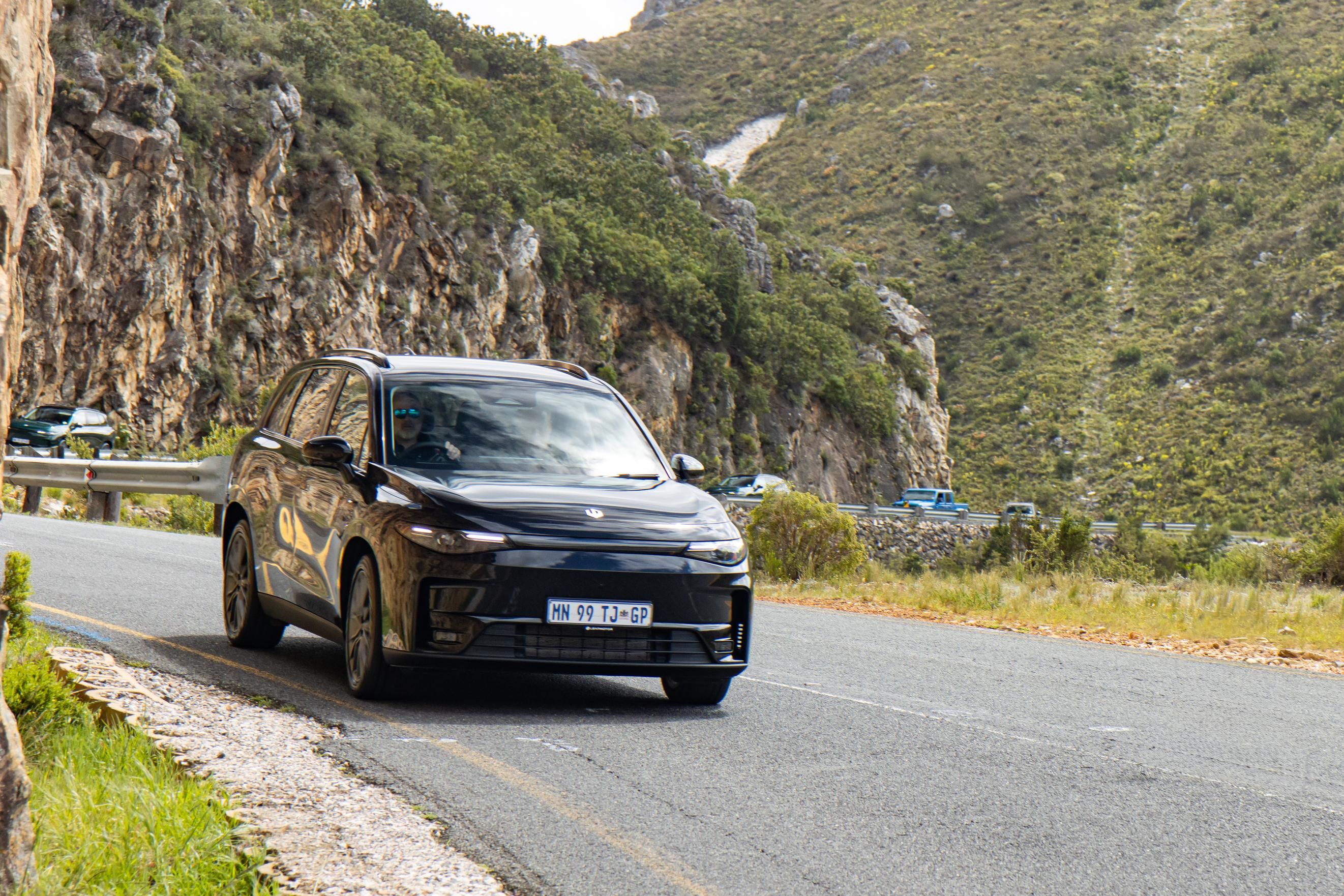 Experience the Leapmotor C10 REEV: the range-extended electric SUV that ...