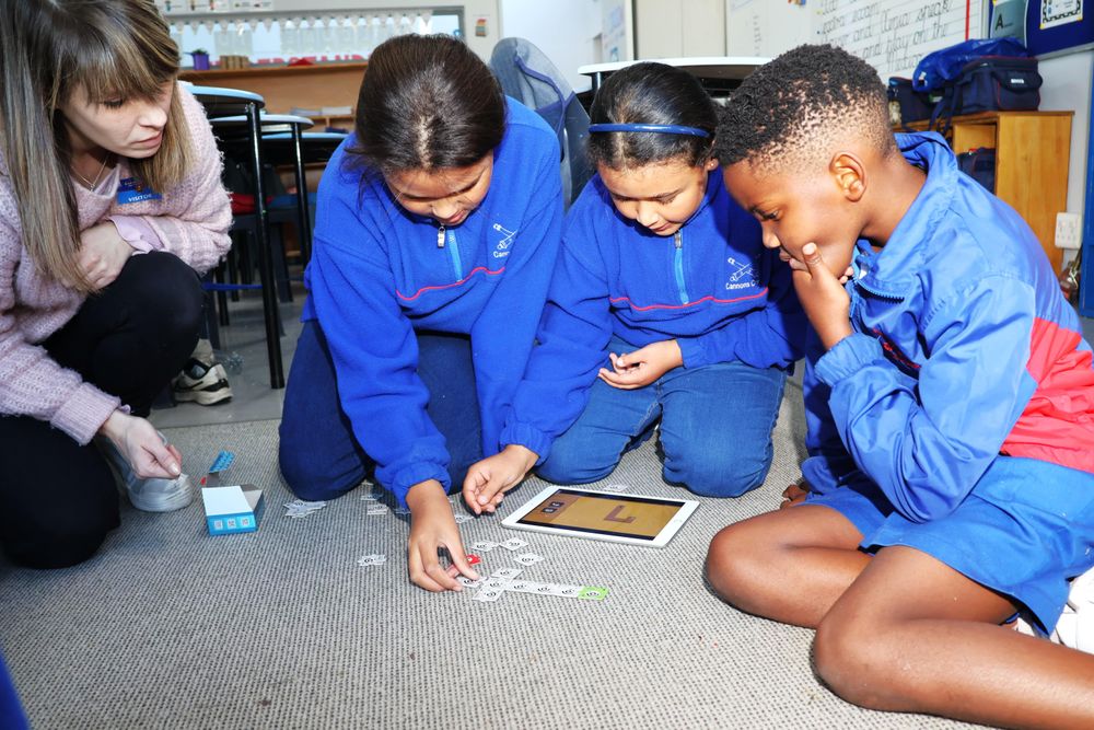 Cannons Creek Grade 3 pupils learn coding skills at Pinelands Library
