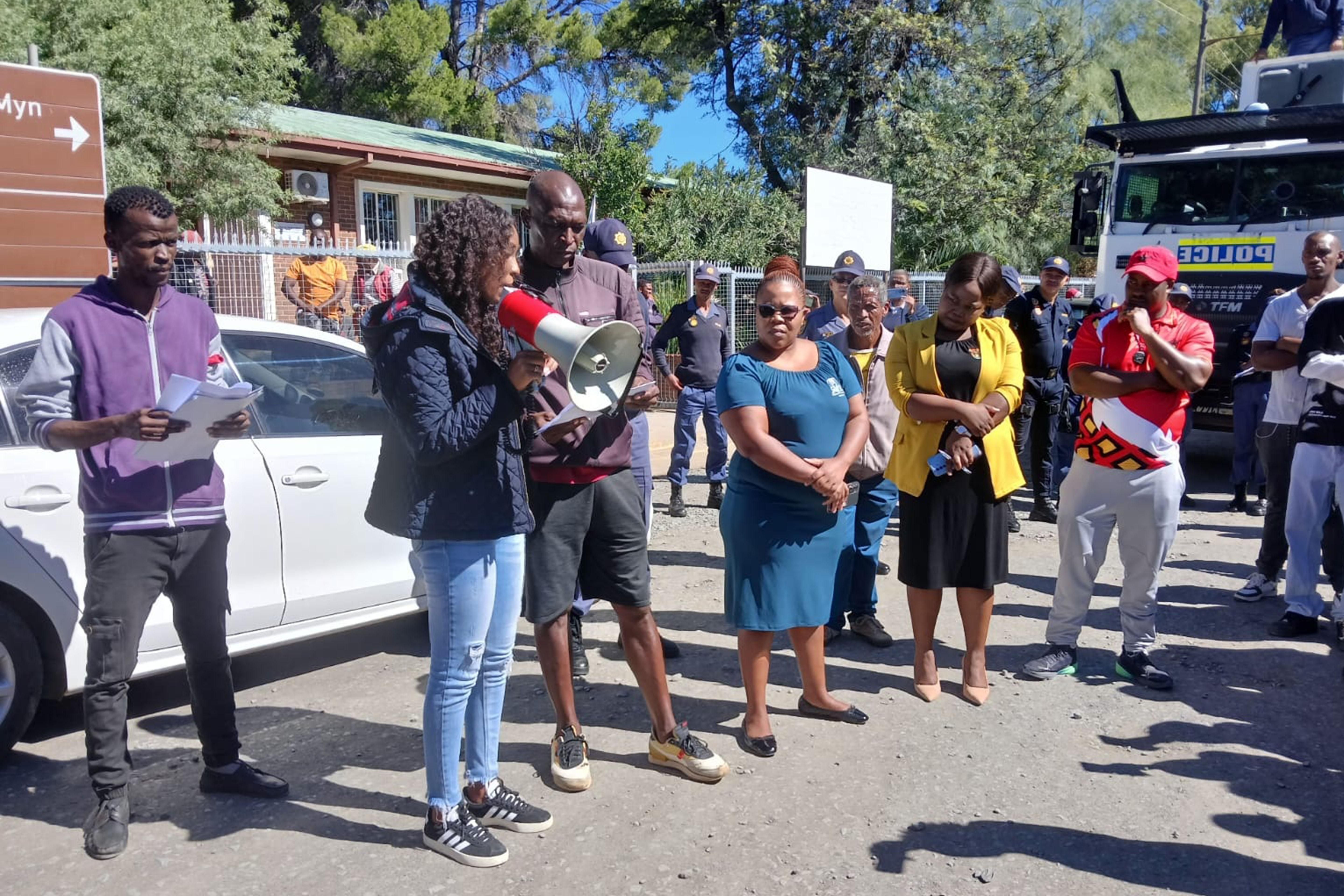 Koffiefontein community march shines spotlight on mental health and ...