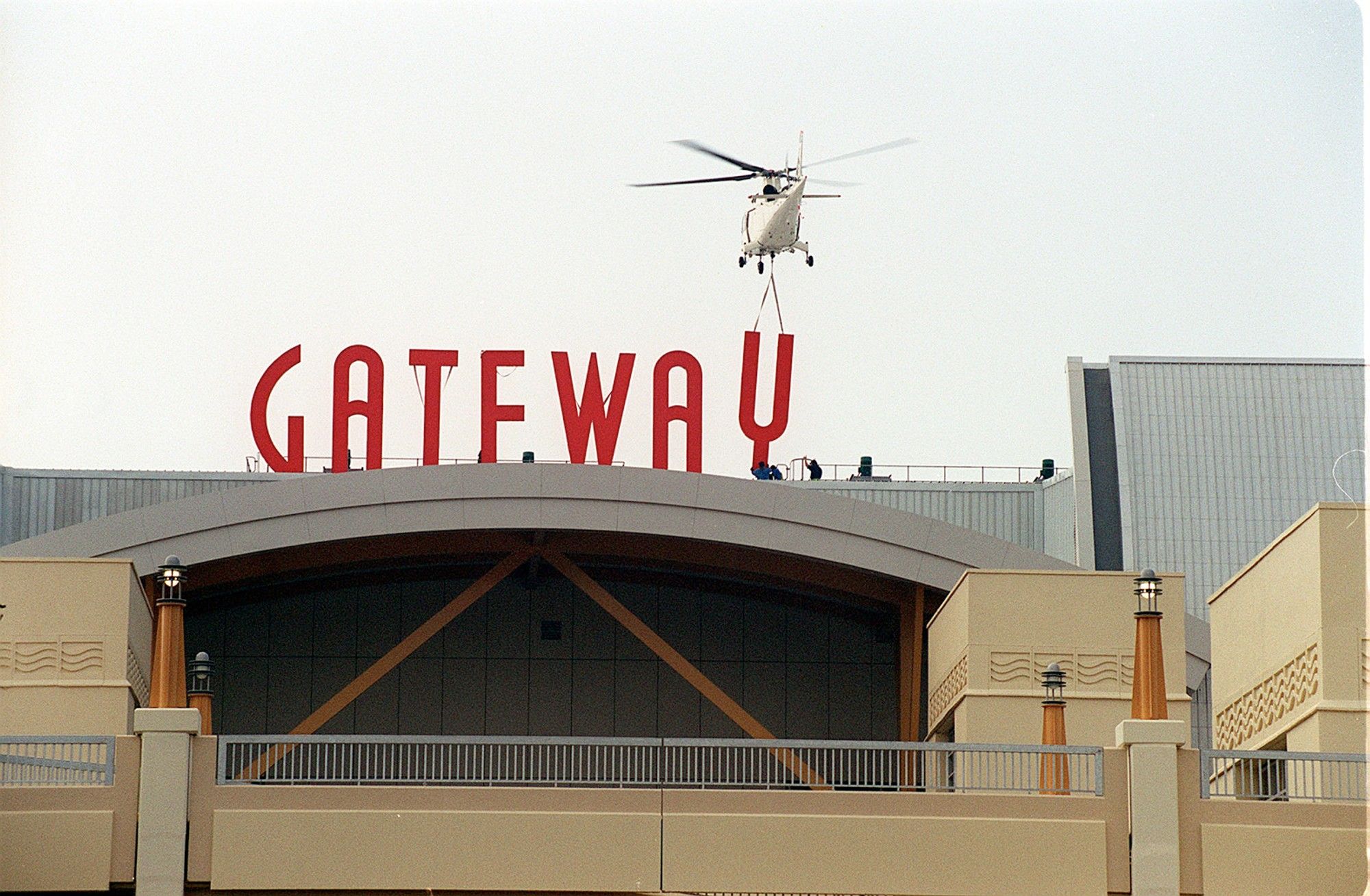 Gateway Mall says domestic dispute could have led to fatal shooting in ...