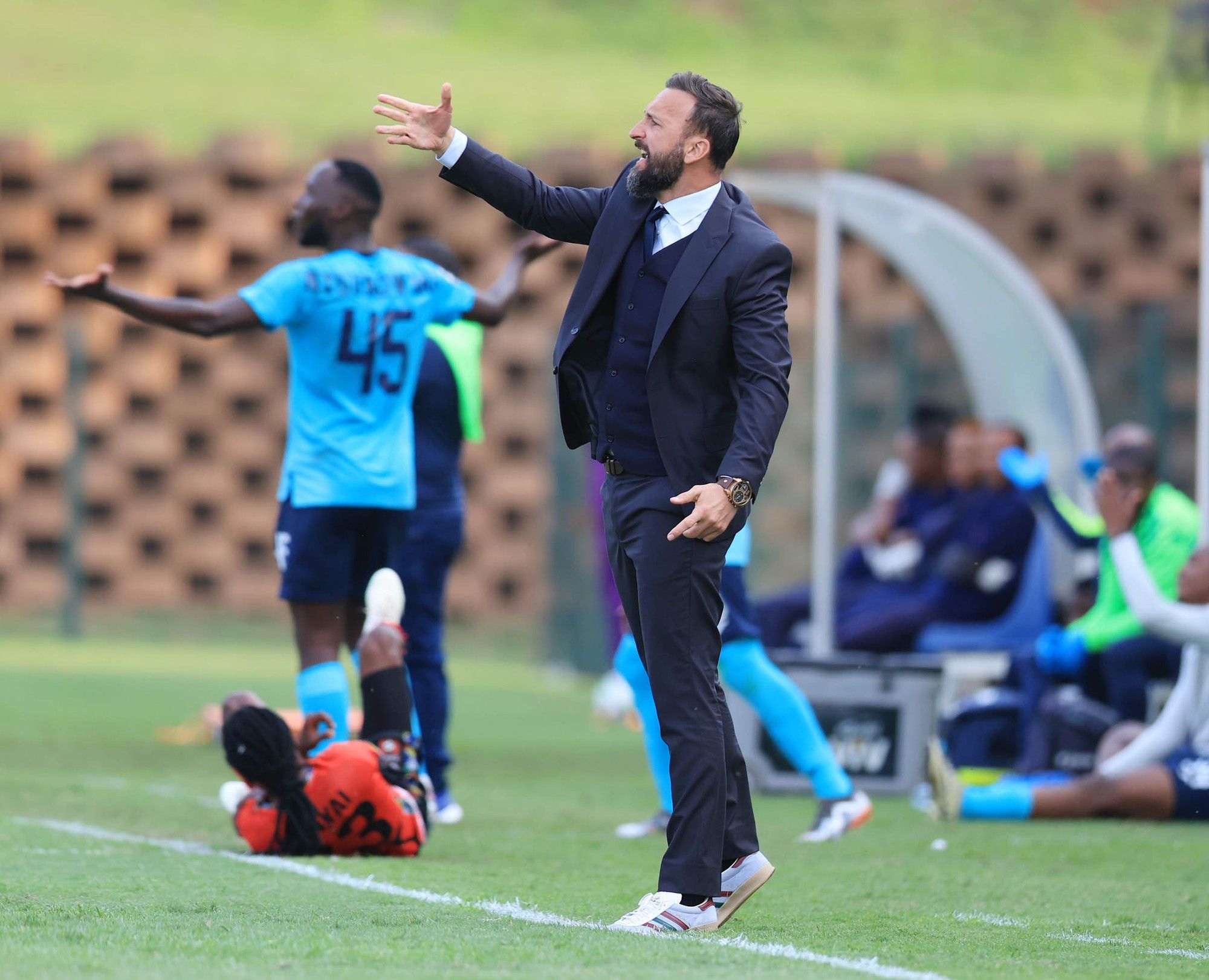 URamovic ulifanise nodoti ibhola abalidlale beshaywa kowokuvula iligi