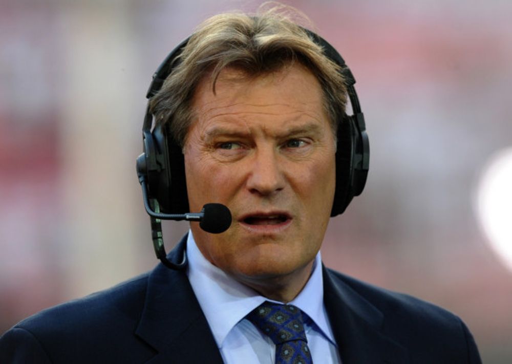 Hoddle open to Spurs approach – report