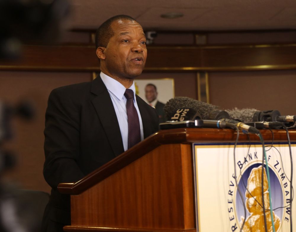 Zimbabwe inflation soars to 21% in one month